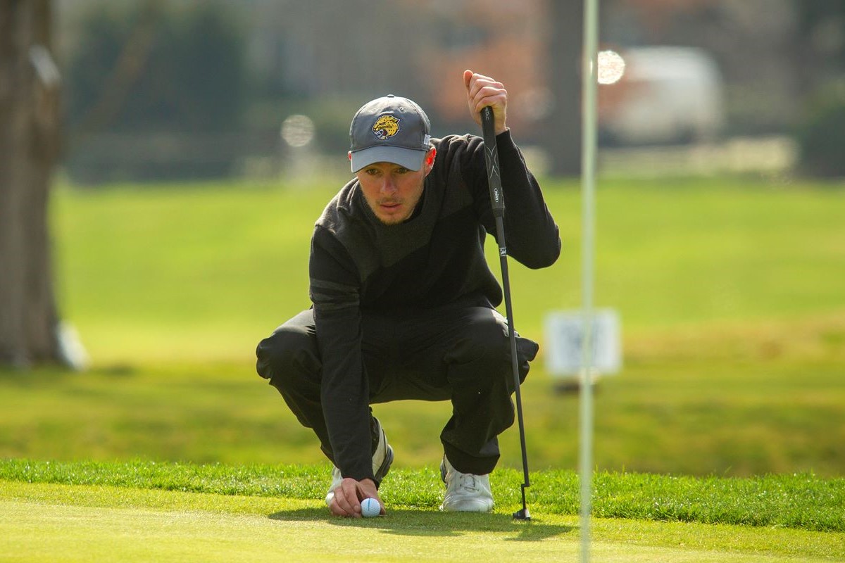 Golf Galaxy employee sinks three pints and then survives a marathon ...