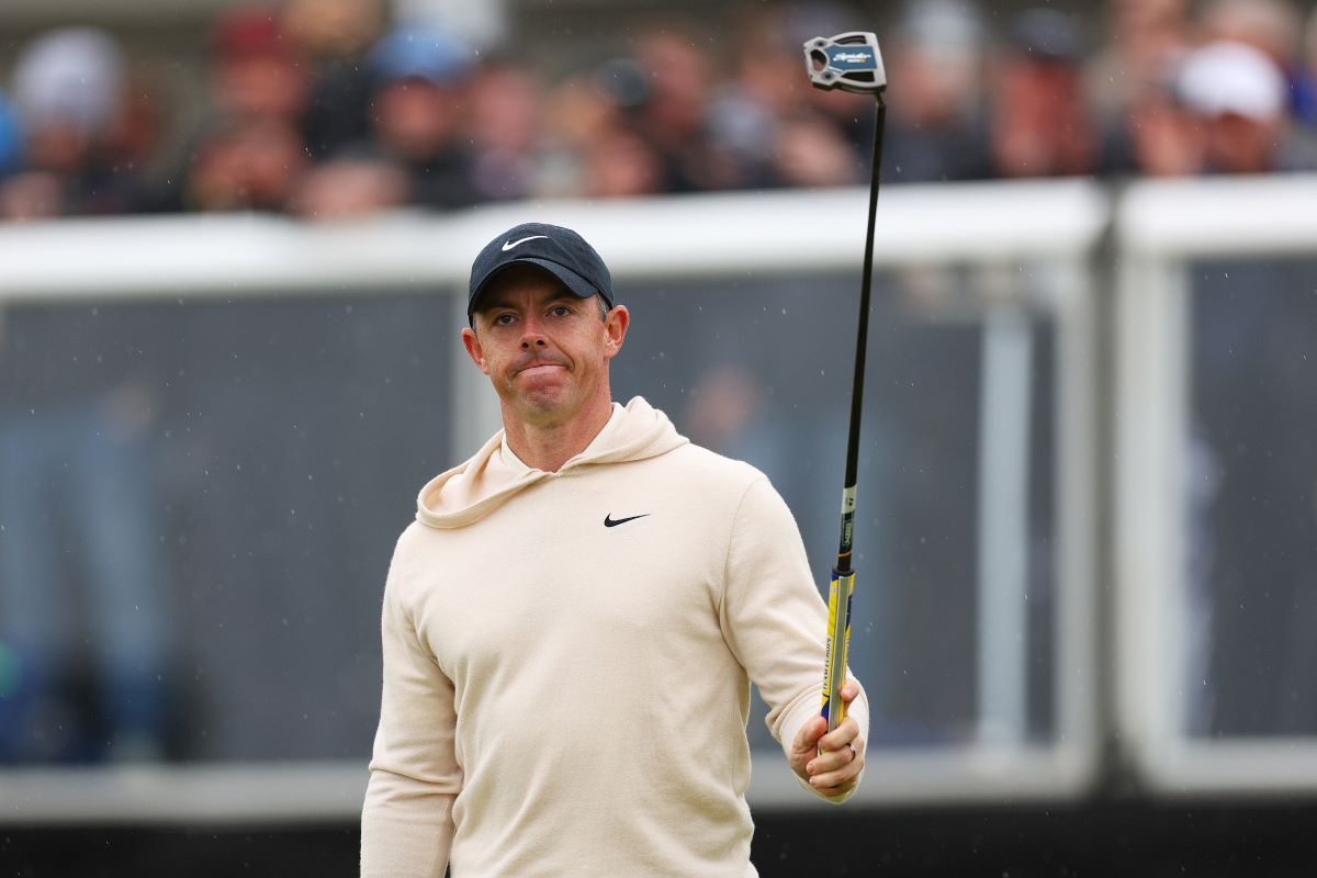McIlroy's putter runs cold as he loses ground on moving day in Scotland ...
