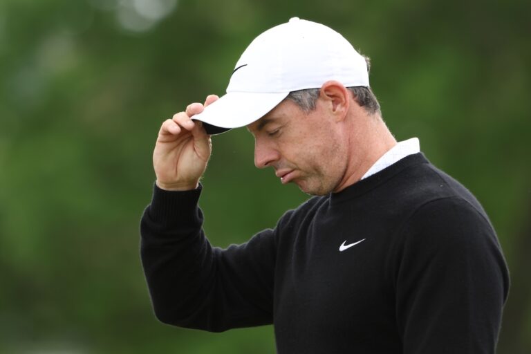 McIlroy on the ropes after "sh*t" four bogey finish - Irish Golfer Magazine